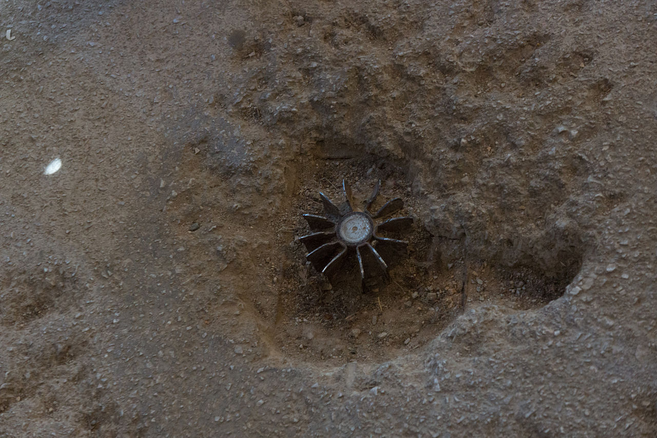 Tunnel_1280px-Shell_fins_-_Sarajevo_Tunnel_Museum — Путеводитель по ...